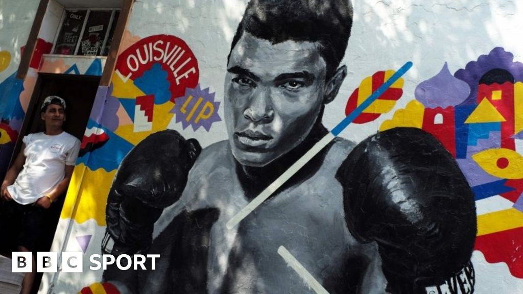 Muhammad Ali: Barack Obama says boxing's 'Greatest' shook up world ...