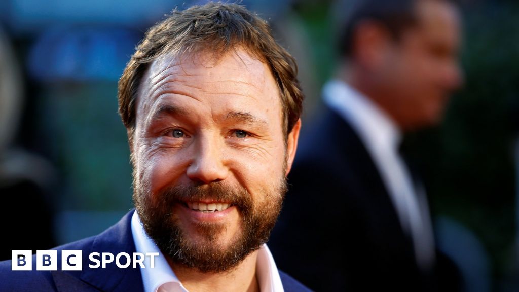 Premier League predictions: Lawro vs 'The Irishman' star Stephen Graham ...
