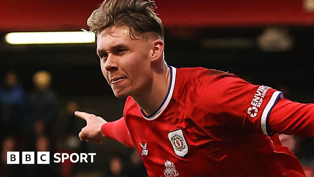 Connor O'Riordan: Blackburn sign Crewe defender on deal until 2028 ...