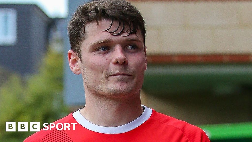 Connor Wood: Colchester United sign Leyton Orient left-back on loan ...