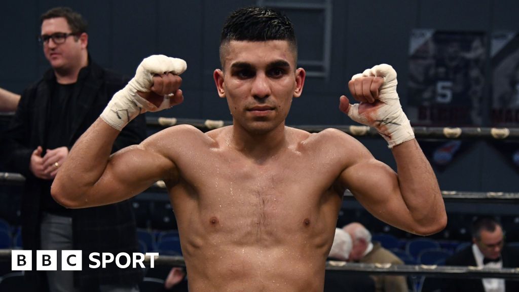 Kash Farooq: BBC Scotland to show British bantamweight title defence ...