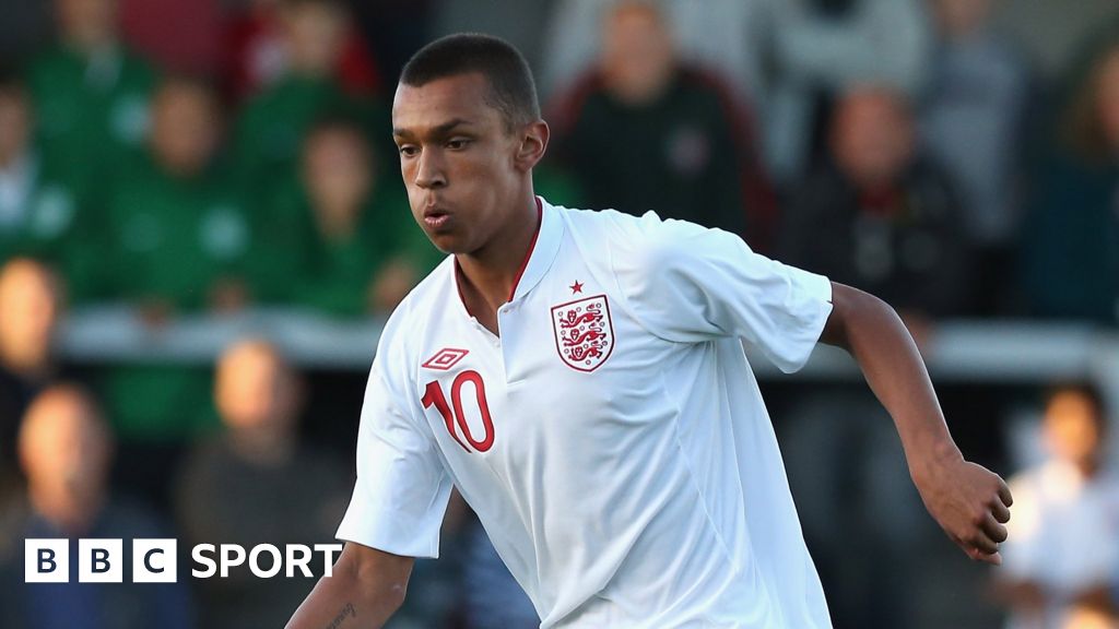 Connor Hunte: Wolves winger joins Stevenage on loan until January - BBC ...