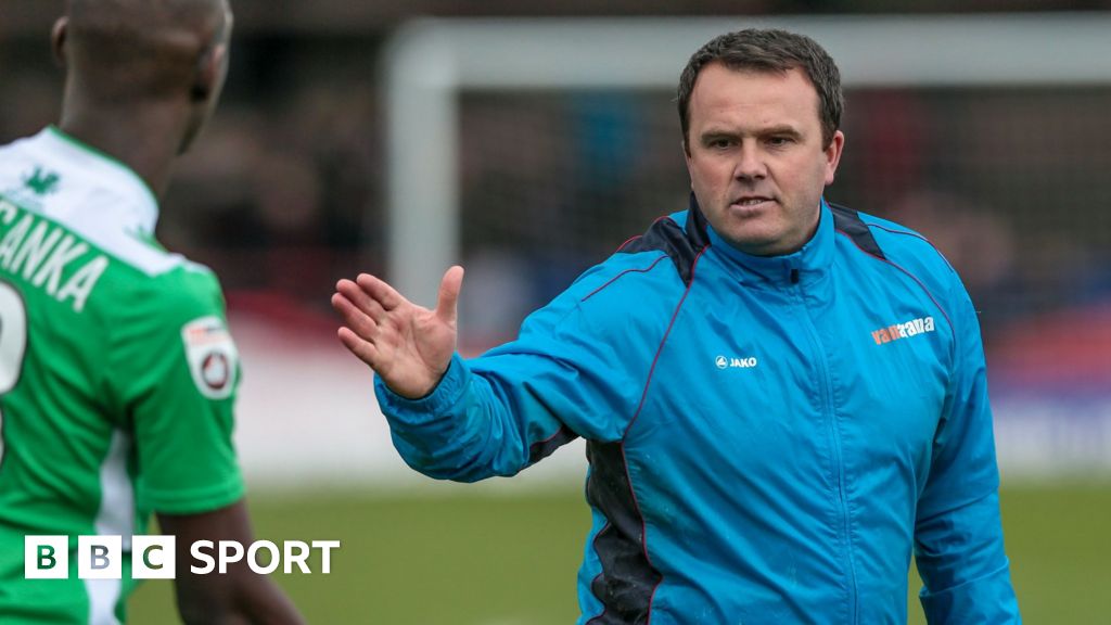 Andy Davies leaves Wrexham to join Dean Keates at Walsall - BBC Sport