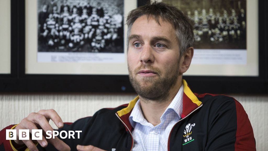 Ryan Jones: Ex-Wales captain reveals early onset dementia diagnosis ...