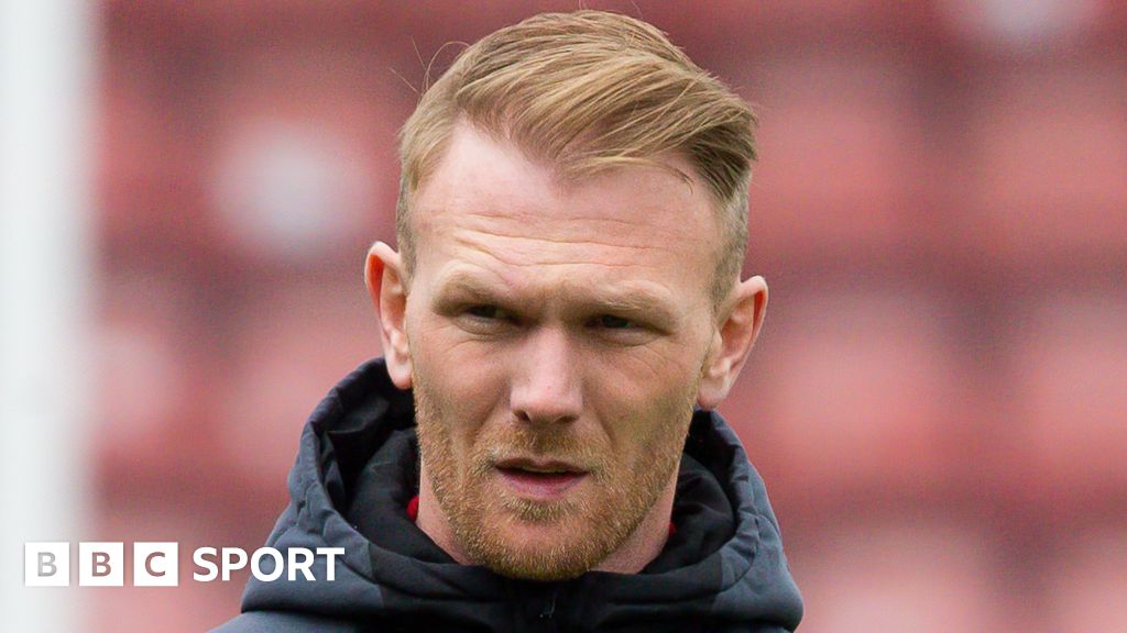 Scott Agnew: Stranraer appoint manager who inflicted 8-0 defeat - BBC Sport