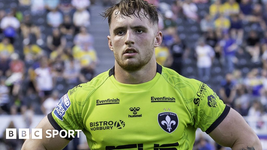 Jack Croft: Wakefield Trinity re-sign centre after Australian stint ...