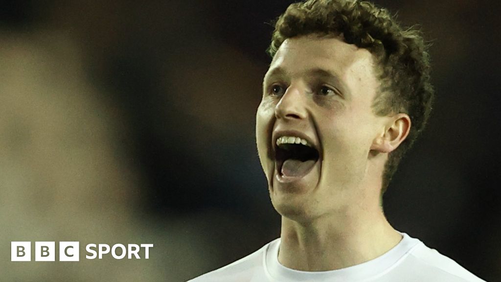 Nathan Broadhead: Wigan Athletic sign Everton striker on loan for ...