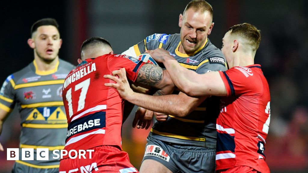 Super League: Hull Kingston Rovers 26-10 Castleford - Robins victory ...