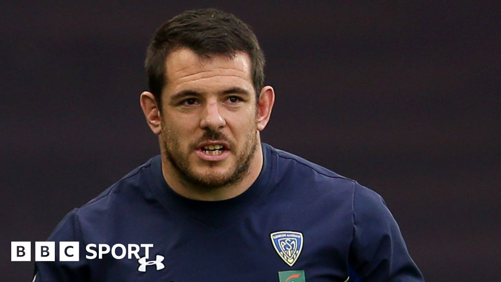 Dragons sign Clermont Auvergne's Wales prop Aaron Jarvis - BBC Sport