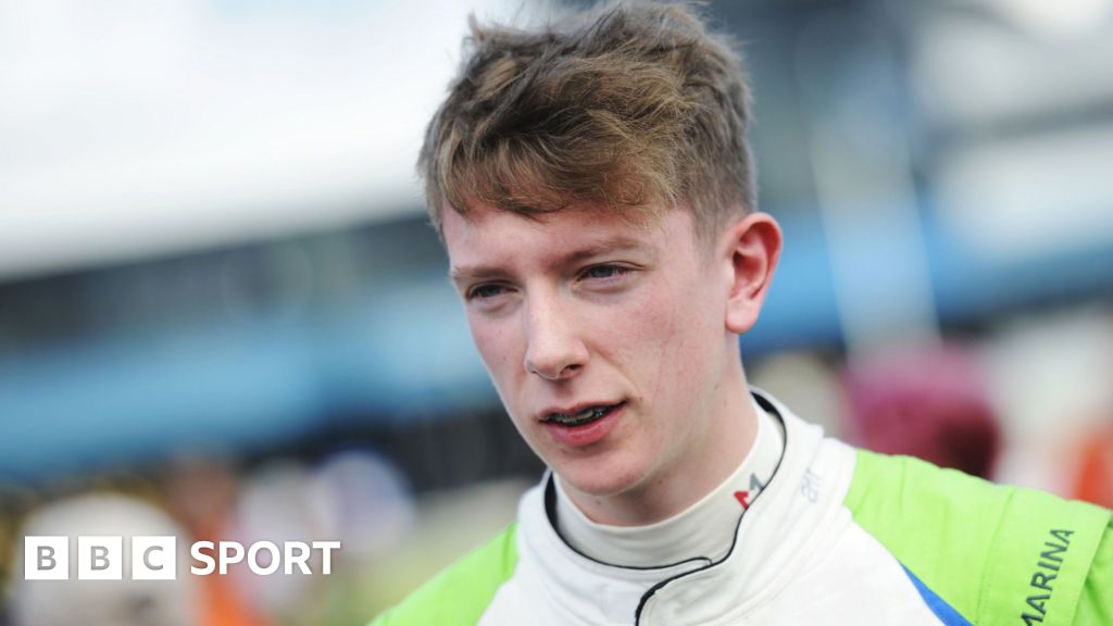 Jack Young: Belfast teenager loses World TCR drive - BBC Sport