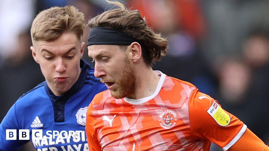 Josh Bowler: Cardiff City sign Nottingham Forest winger on loan - BBC Sport