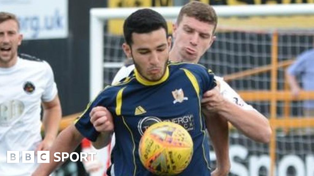 Alloa's Ahmed Aloulou makes jump from futsal to football - BBC Sport