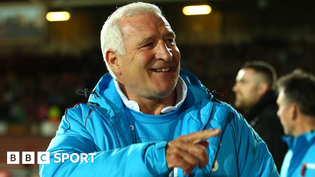 Graham Barrow: Wrexham confirm interim boss as new manager - BBC Sport