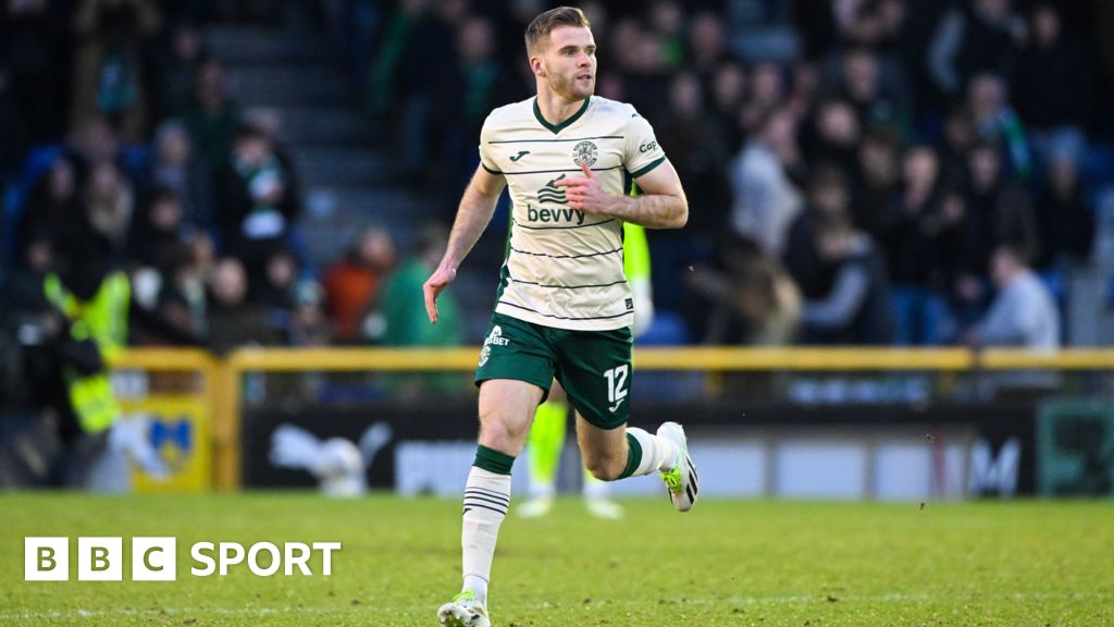 Cadden on 'emotional' return for Hibernian - BBC Sport