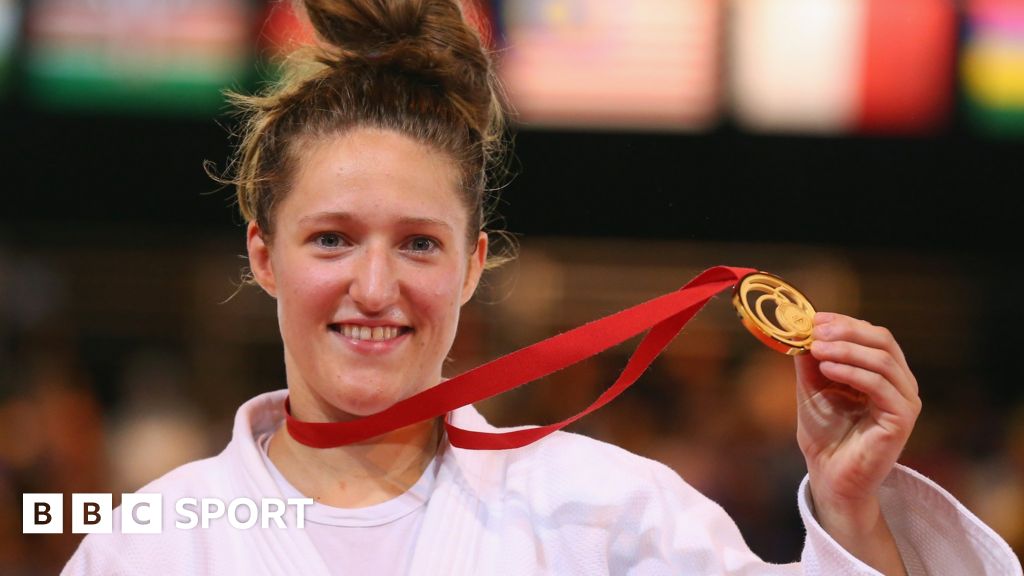 Rio 2016: Team GB pick Natalie Powell ahead of Gemma Gibbons - BBC Sport