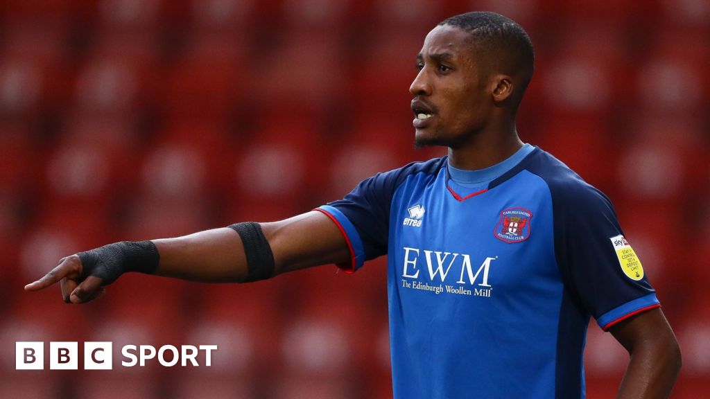 Aaron Hayden: Wrexham sign Carlisle defender on three-year deal - BBC Sport