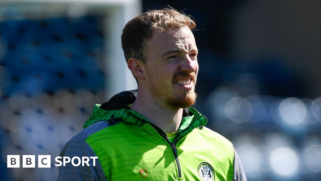 Lewis Thomas: Goalkeeper joins Bristol City on short-term contract ...