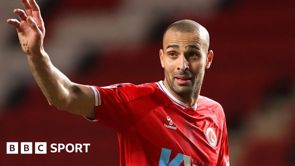 Deji Oshilaja, Darren Pratley and Andrew Shinnie released by Charlton ...