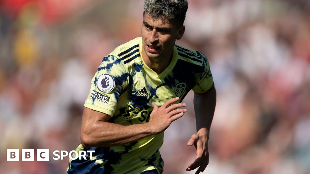 Leeds United: Marc Roca on his style and Elland Road ambitions - BBC Sport