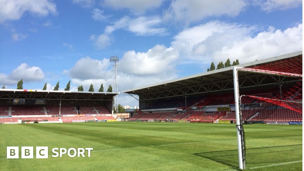 Welsh Cup: Wrexham to host Airbus v New Saints final - BBC Sport