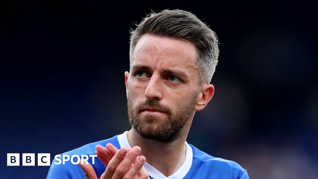 Ipswich Town 2-0 Bolton Wanderers - BBC Sport