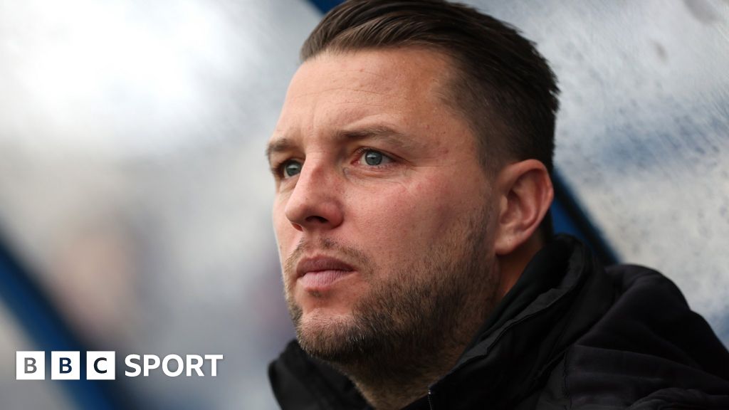 Mark Bonner: Cambridge United sack head coach after almost four years ...