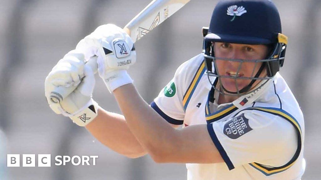 County Championship: Yorkshire's Ballance & Kohler-Cadmore make ...