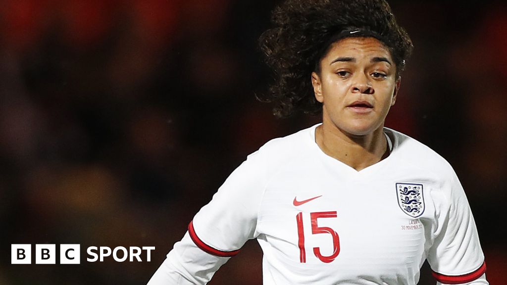Jess Carter: Chelsea defender deserves more chances with England, says ...