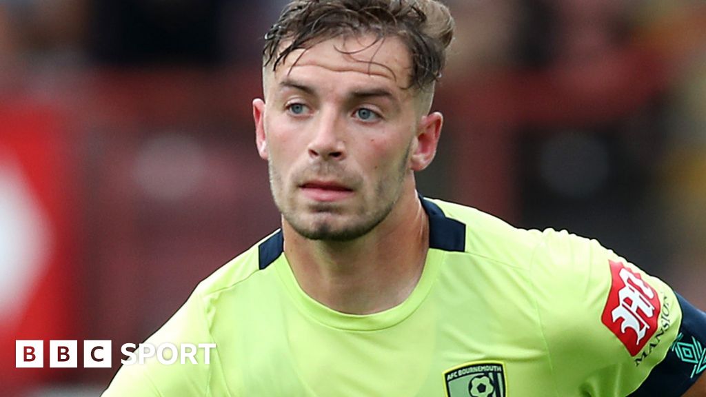 St Johnstone: Matt Butcher & Isaiah Jones sign as Callum Hendry extends ...