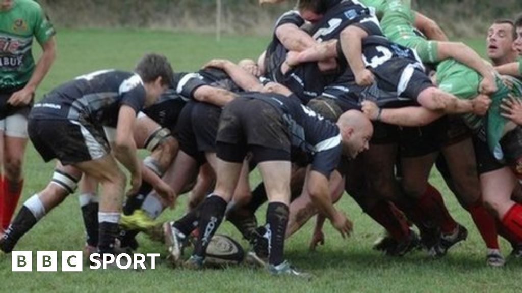 Neil Bayliss: Launceston director of rugby steps down - BBC Sport