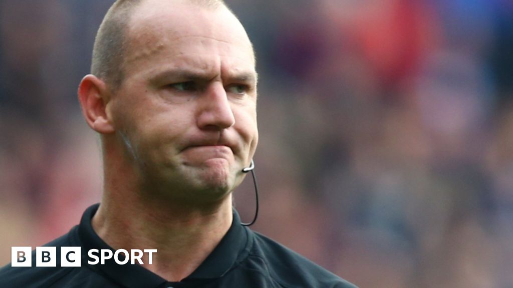 Bobby Madley: Former Premier League official to return to refereeing ...