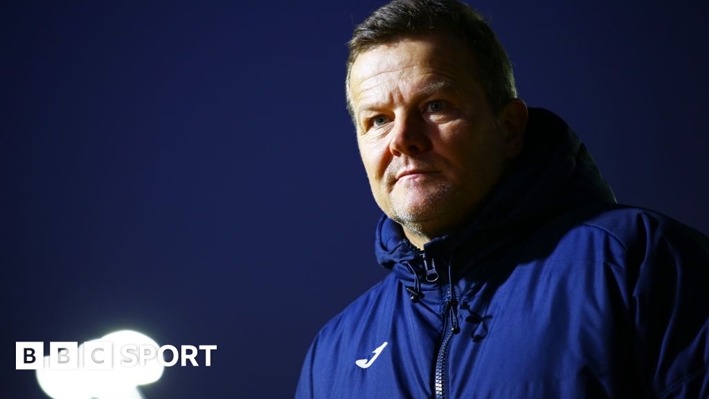 Mark Cooper: Yeovil Town appoint former Barrow boss as manager - BBC Sport