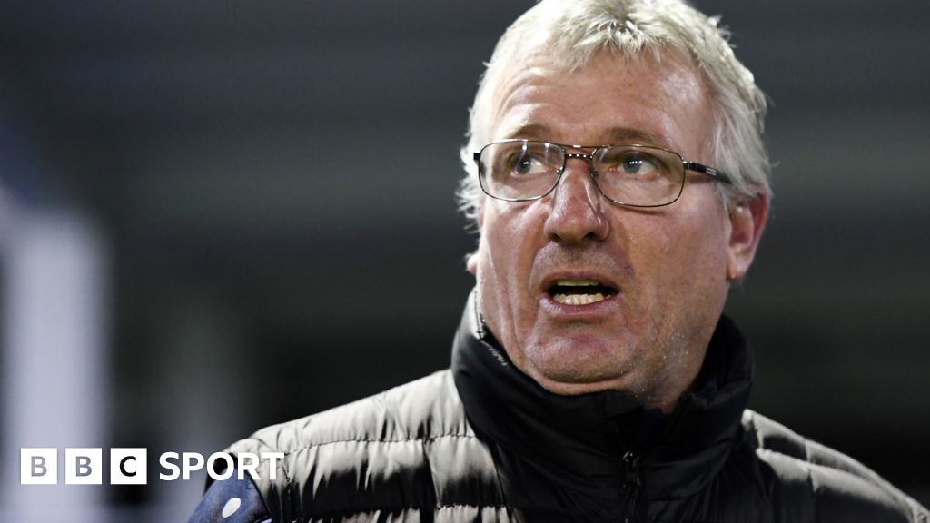 Tim Flowers: Macclesfield Town appoint ex-England keeper as manager ...