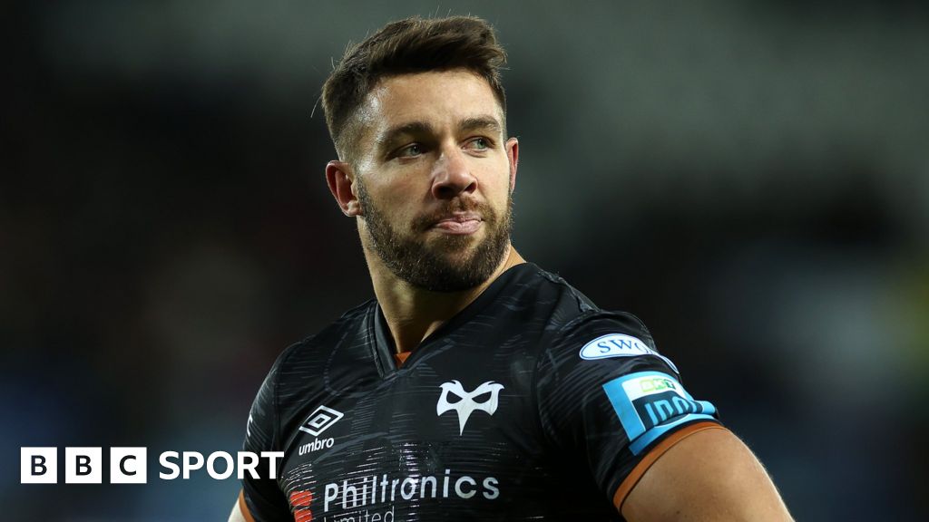 Rhys Webb: Recalled Wales scum-half a 'great advert' for resilience ...