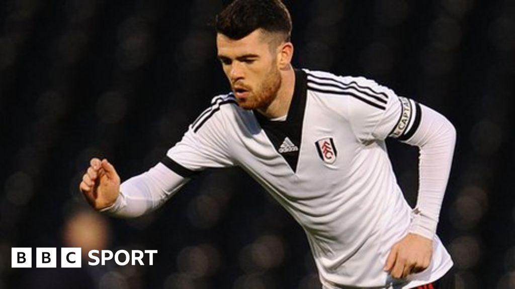 Liam Donnelly: Crawley Town sign Fulham defender on loan - BBC Sport