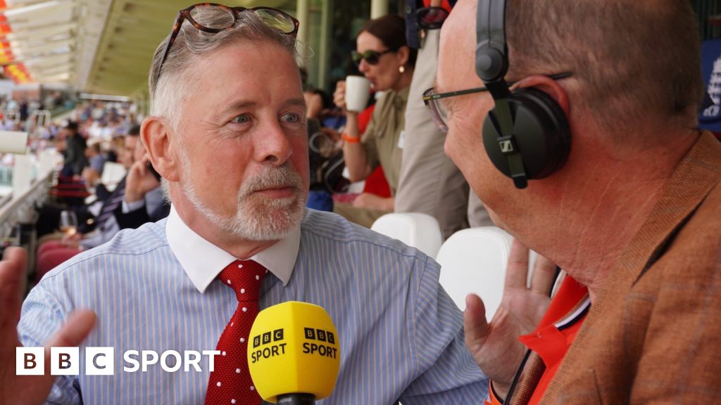 Jonathan Mills: Club cricketer who hit century after cancer diagnosis ...