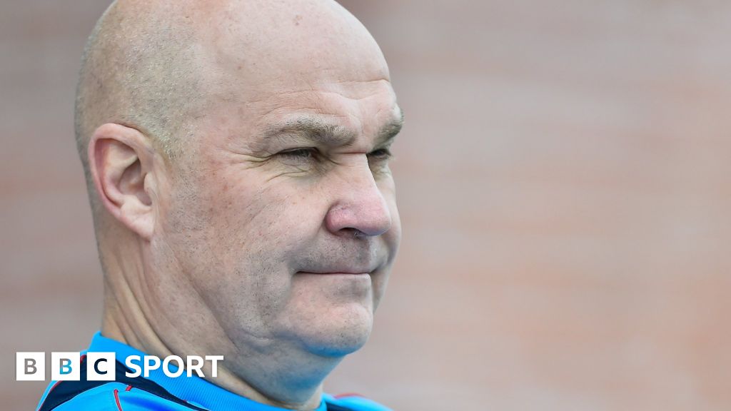 Eastleigh v Reading: Boss Richard Hill says only victory will do for ...