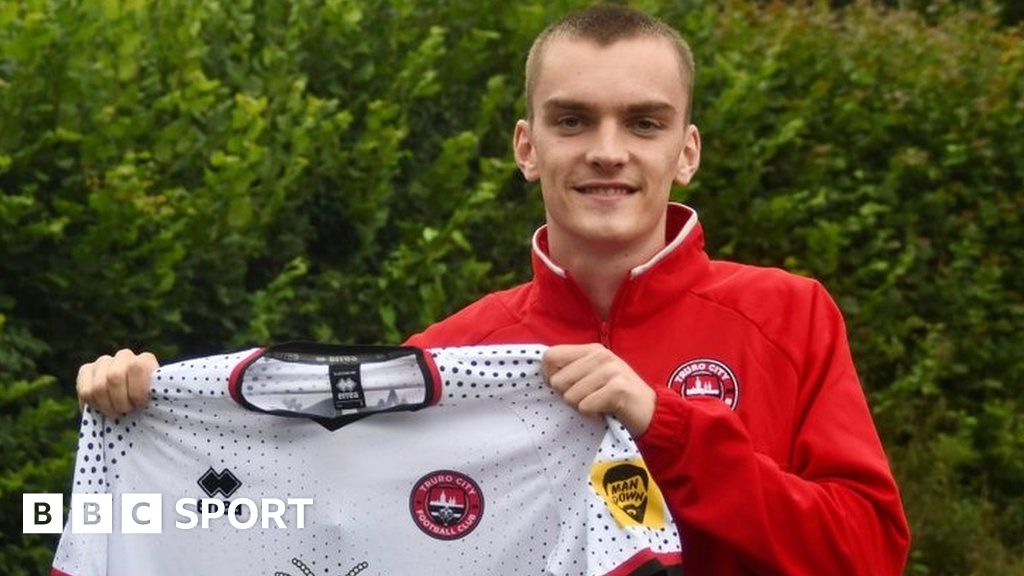 Adam Porter: Truro City re-sign midfielder after Salford City exit ...