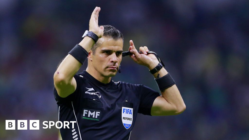 Mexican referee Fernando Hernandez gets 12-match ban for kneeing player ...