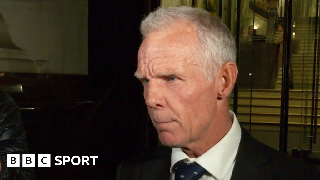 Shane Sutton: Ex-British Cycling coach storms out of medical tribunal ...