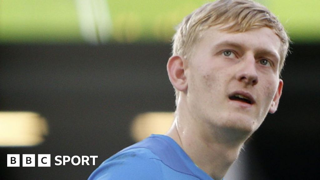 Ryan Schofield: Notts County sign Huddersfield Town goalkeeper on loan ...