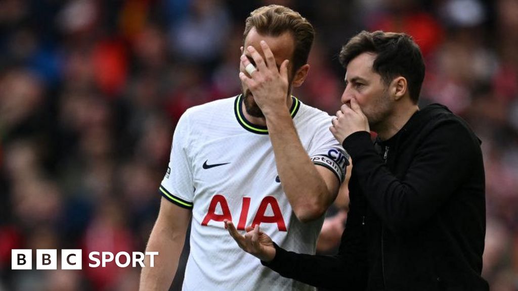 Tottenham: Daniel Levy has tricky manager pick to come - BBC Sport