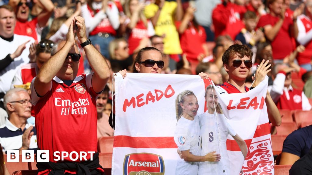 Beth Mead: Arsenal forward says record WSL crowd is 'still just the ...