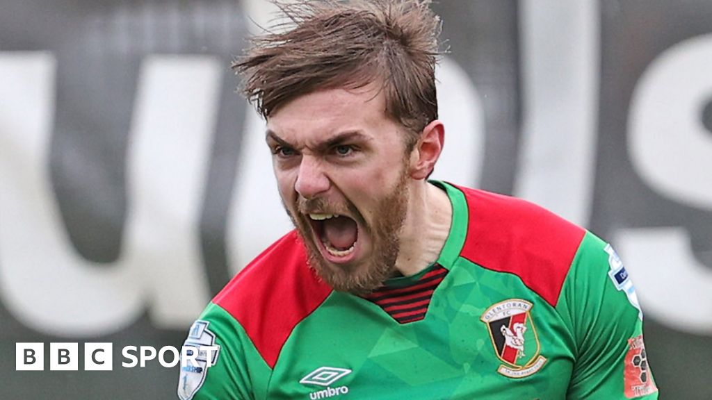 Irish Premiership: McDaid hits double as Glens beat Warrenpoint - BBC Sport