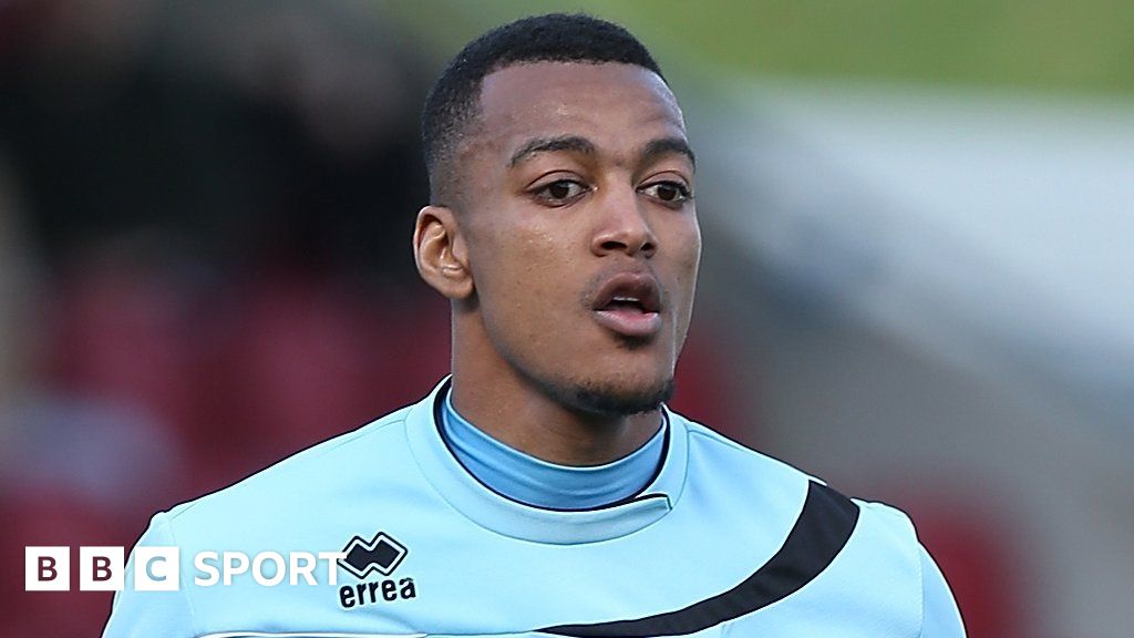 Durrell Berry: Fans raise money for injured Kettering Town player - BBC ...