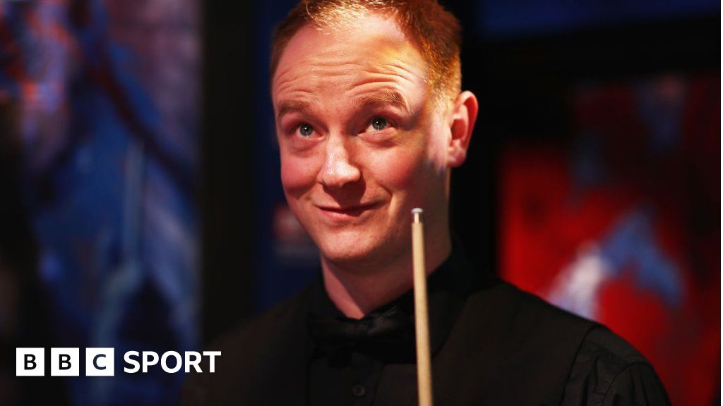 Snooker Shoot Out: Chris Wakelin beats Julien Leclercq to win first ...