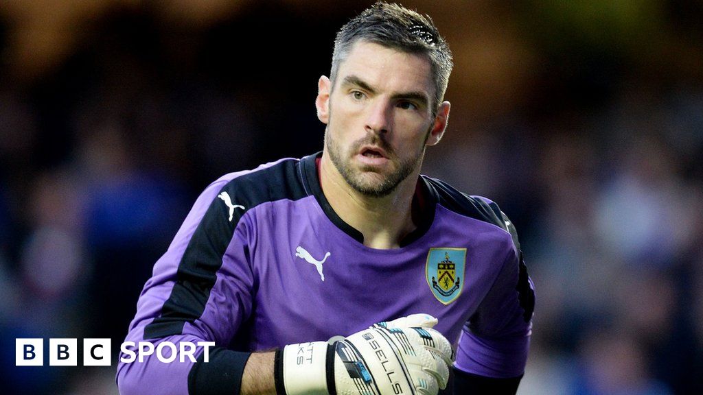 Rangers: Matt Gilks signs at Ibrox after Burnley exit - BBC Sport
