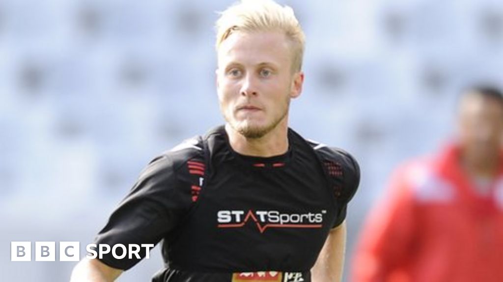 Christian Scales: Crawley sign Crystal Palace youngster on loan - BBC Sport