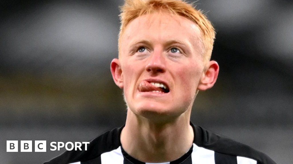 Matty Longstaff: Mansfield Town sign Newcastle United midfielder on ...