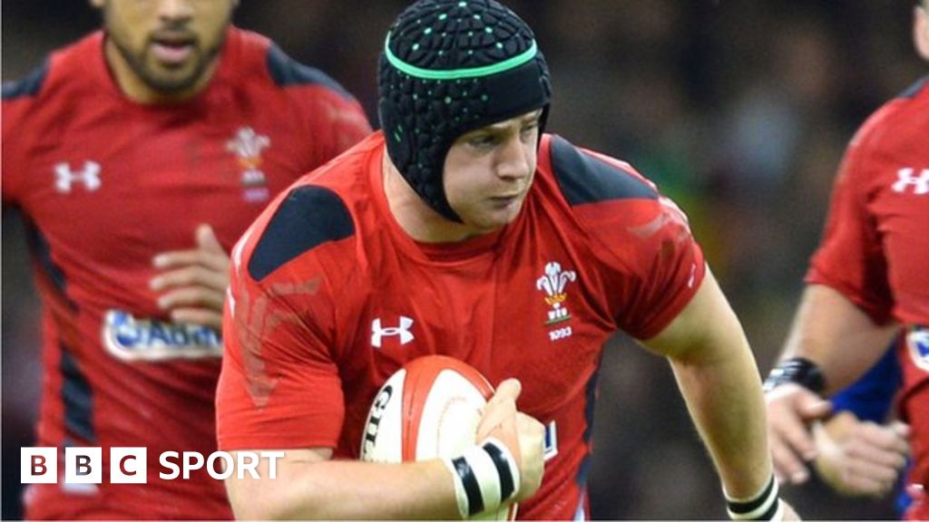 Wales prop Rhodri Jones leaving Scarlets for Ospreys - BBC Sport